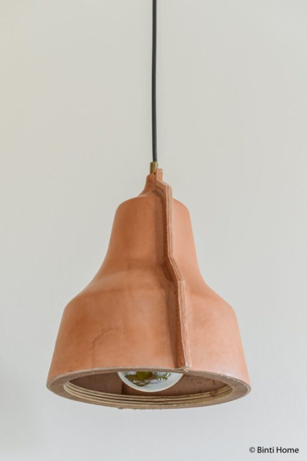 PUIK art Lloyd – een oude ambacht met deze lamp van leer - Binti Home ...